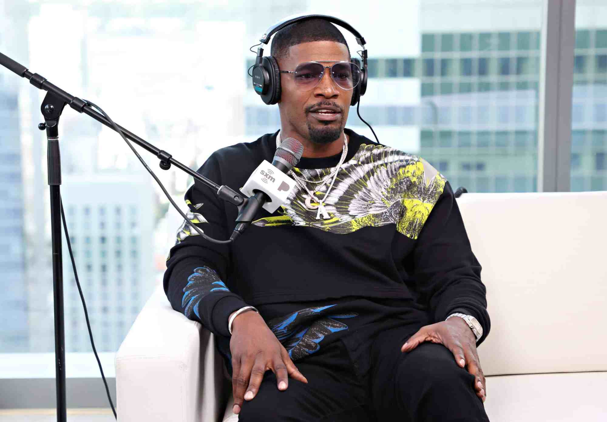 'This One Hurts' Jamie Foxx Mourns Death of Actor Keith Jefferson - WBLS