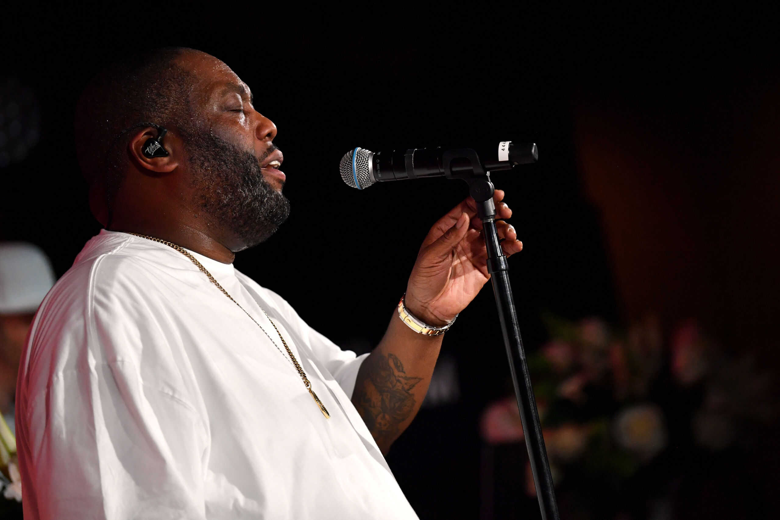 Killer Mike Tears Up During Performance For "Motherless" On 'The ...