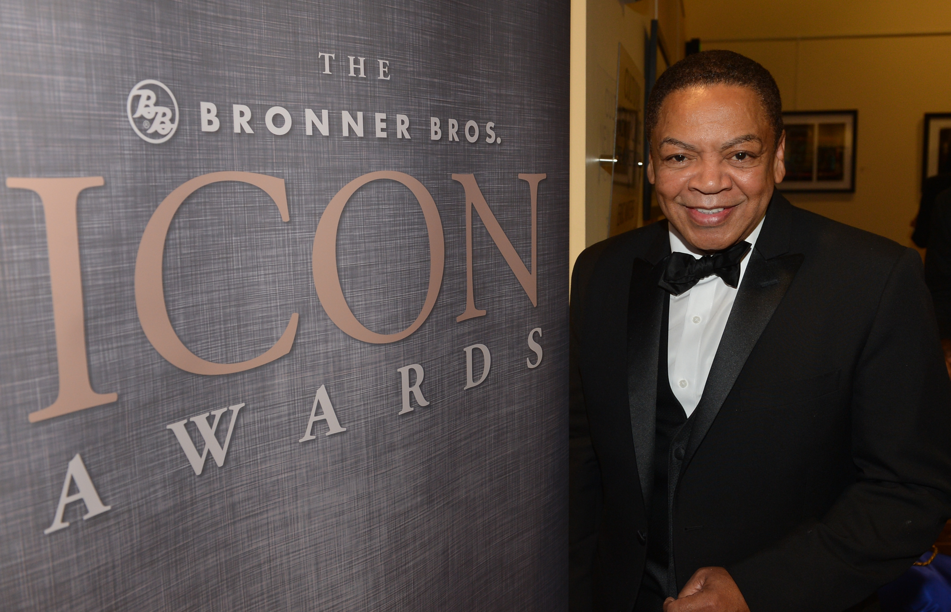 Reggie Wells, Oprah's Makeup Artist of 30 Years, Has Died - WBLS