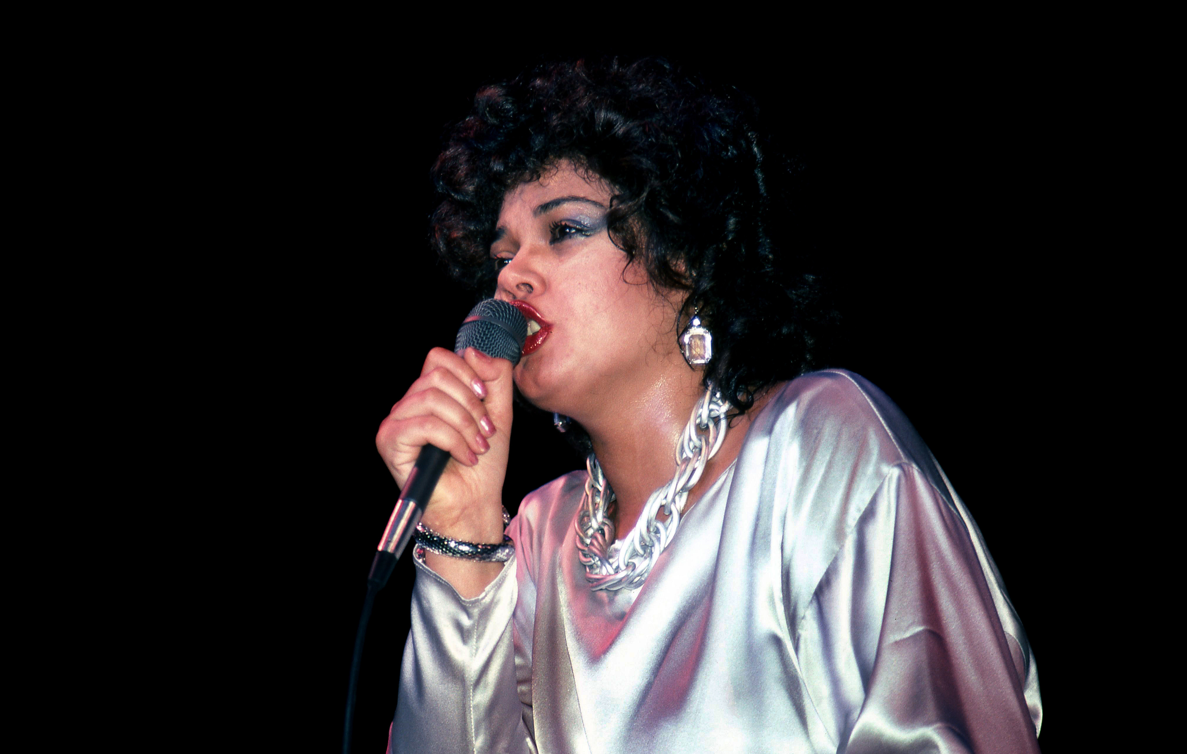 Singer Angela Bofill Dead At 70 - WBLS
