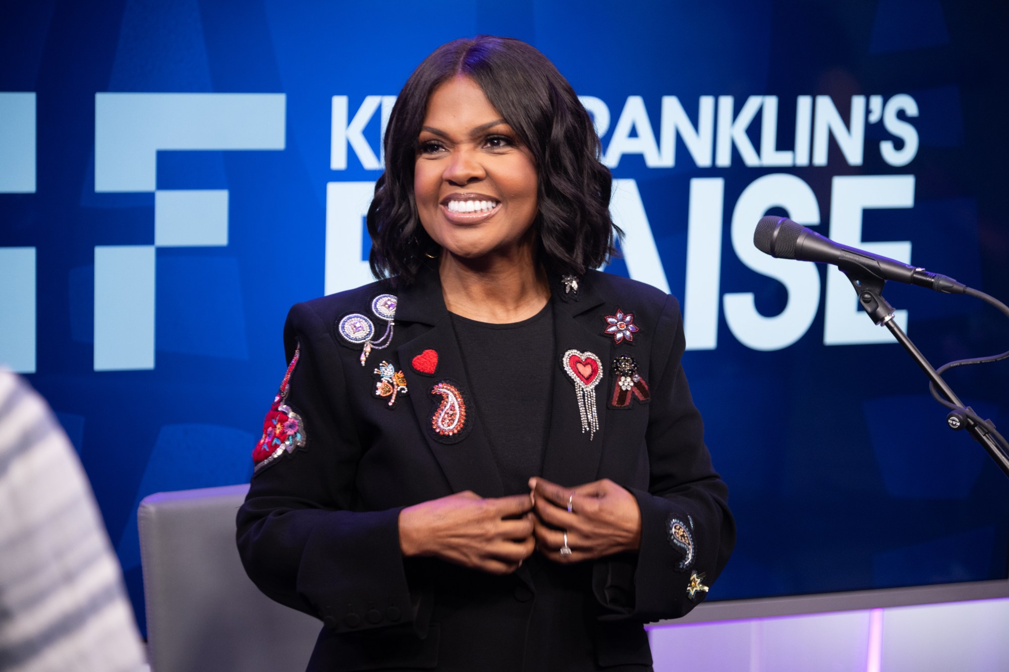 CeCe Winans Announces Christmas Tour - WBLS