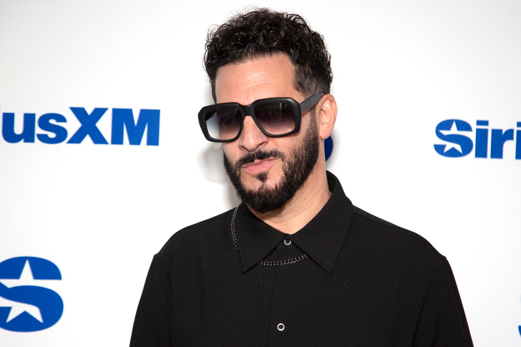 Jon B Slams Chlöe Bailey And Gunna's 'They Don't Know' Cover - WBLS