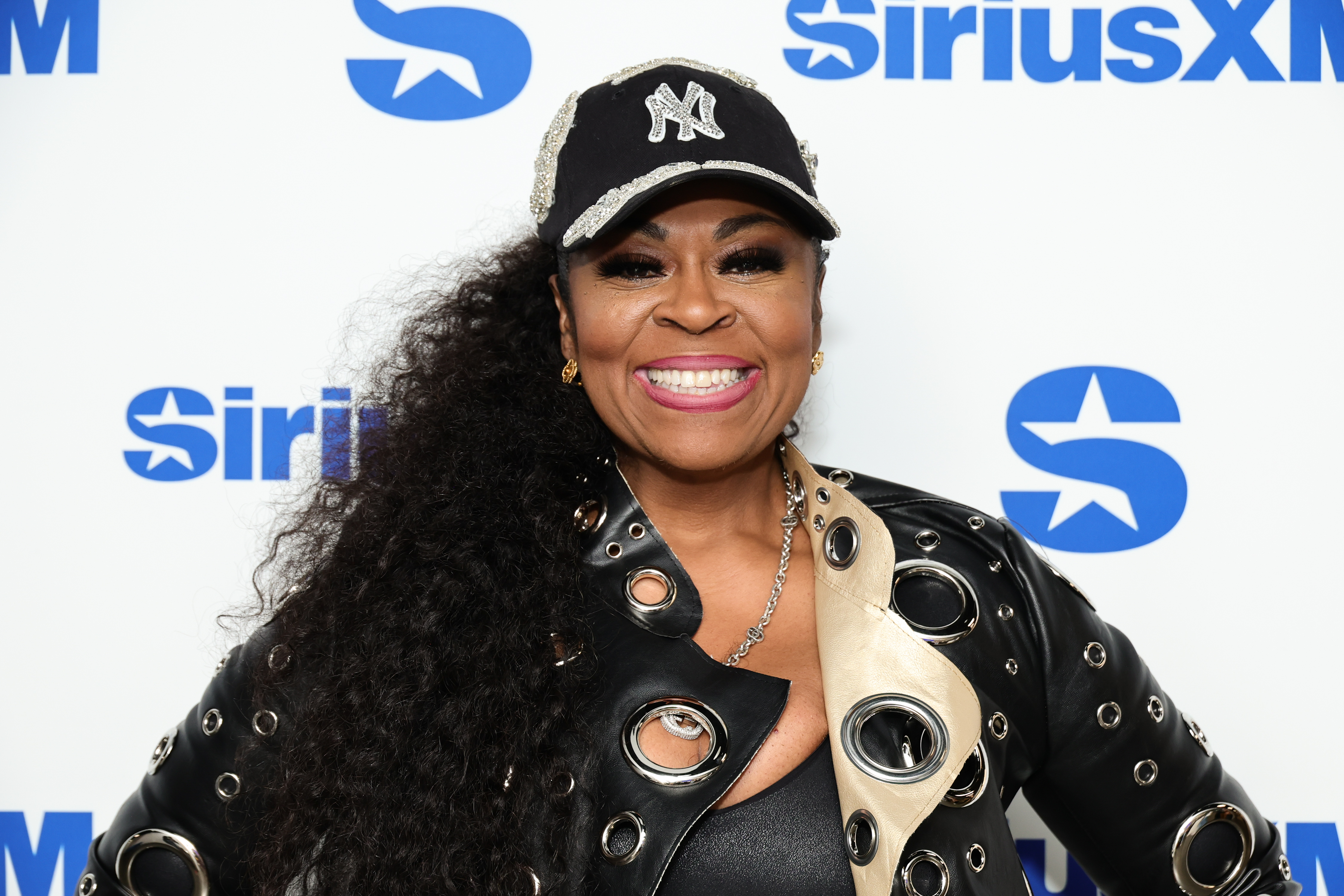 Kim Burrell To Release Memoir About Her Sisterhood With Whitney Houston ...