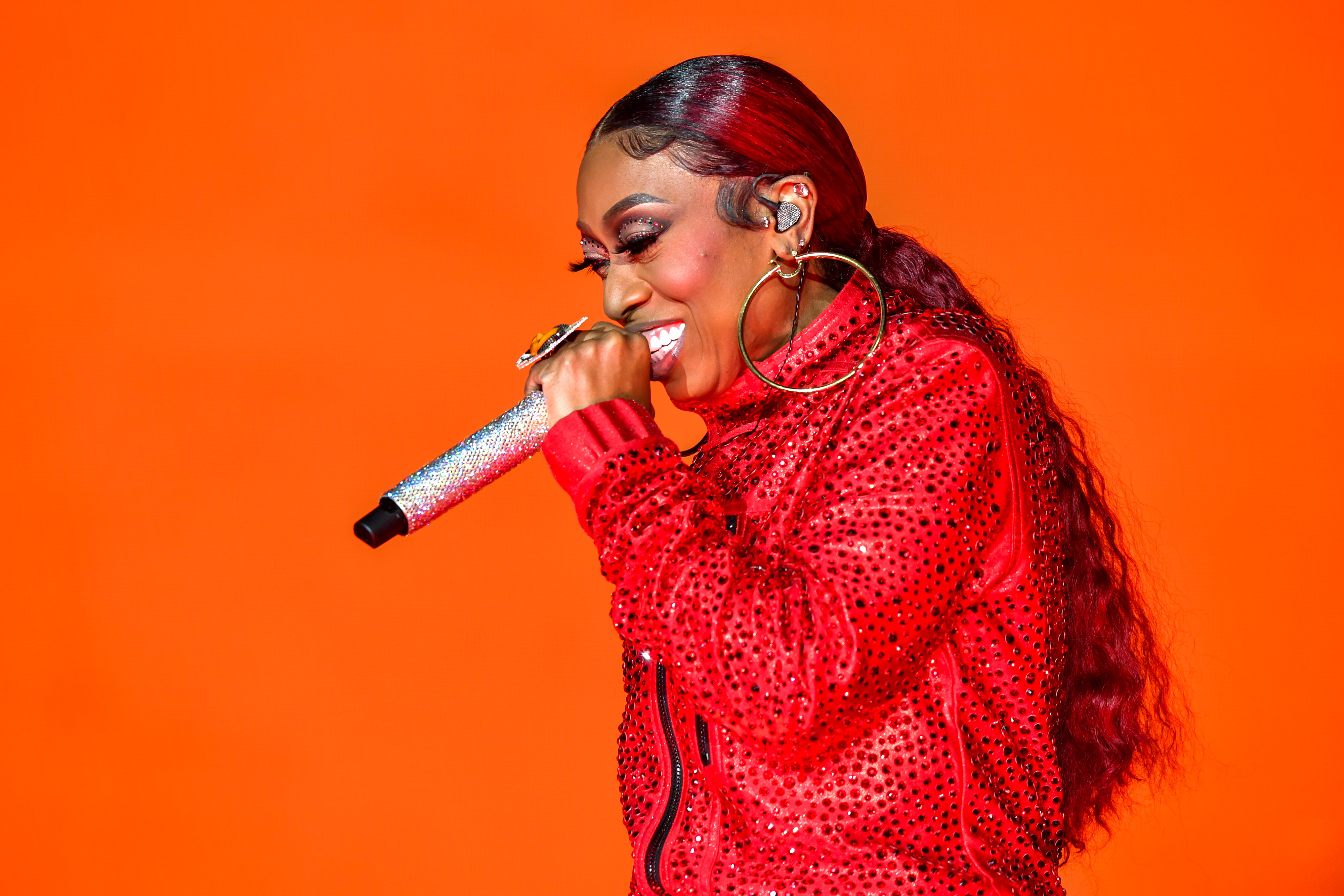 Missy Elliott To Headline The 2025 Victoria Secret Fashion Show - WBLS