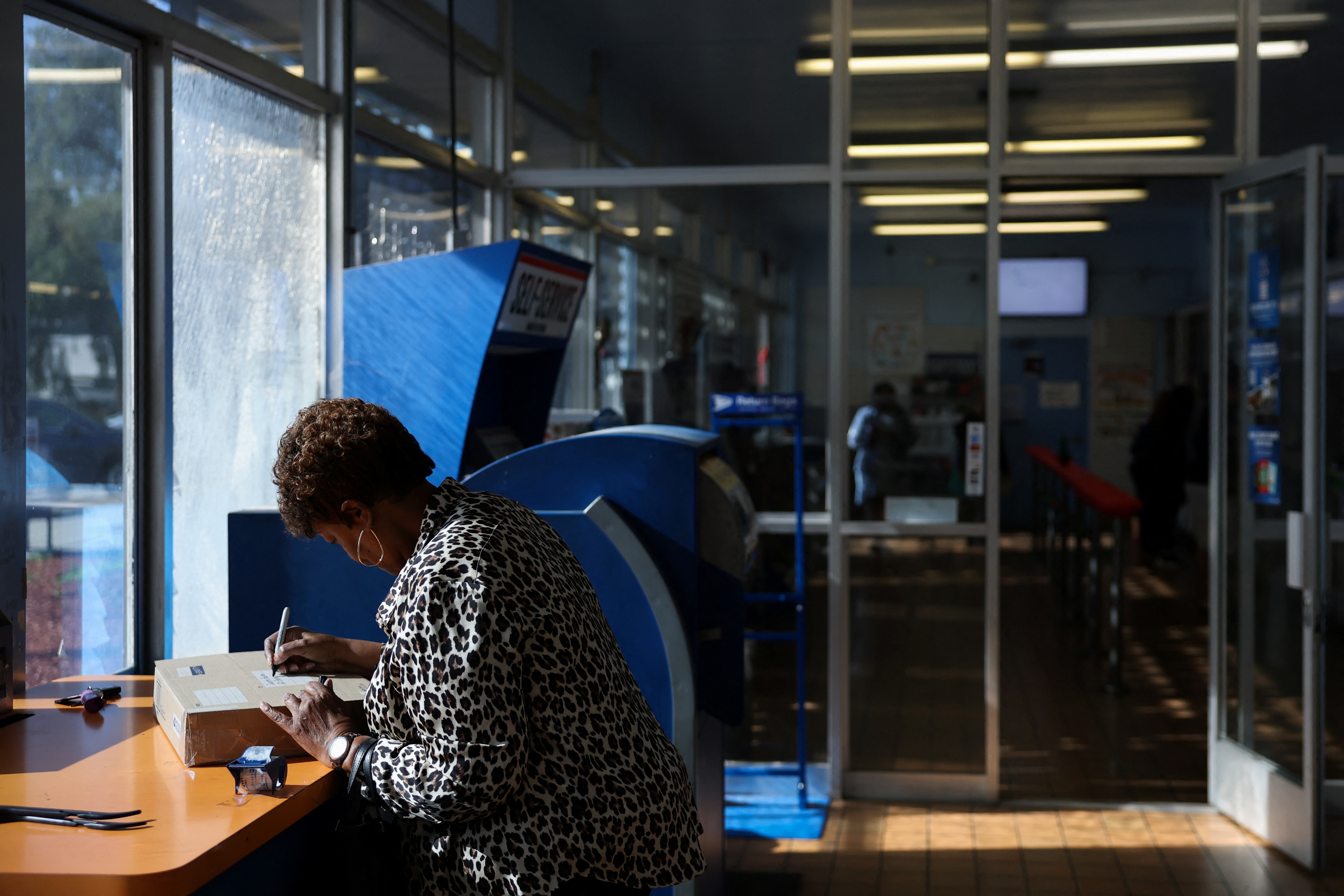 USPS Changes Postmark Rules Which Could Lead To 'Late' Mail - WBLS